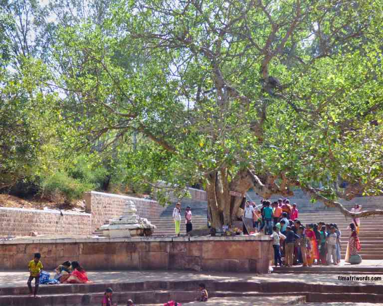 Chikka Mahakuteshwara Temple, Mahakuta (with photos and a few short ...